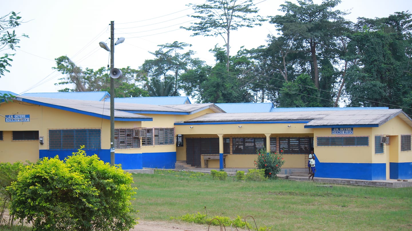 Bisease Senior High Commercial Gallery | SchoolsInGh.com